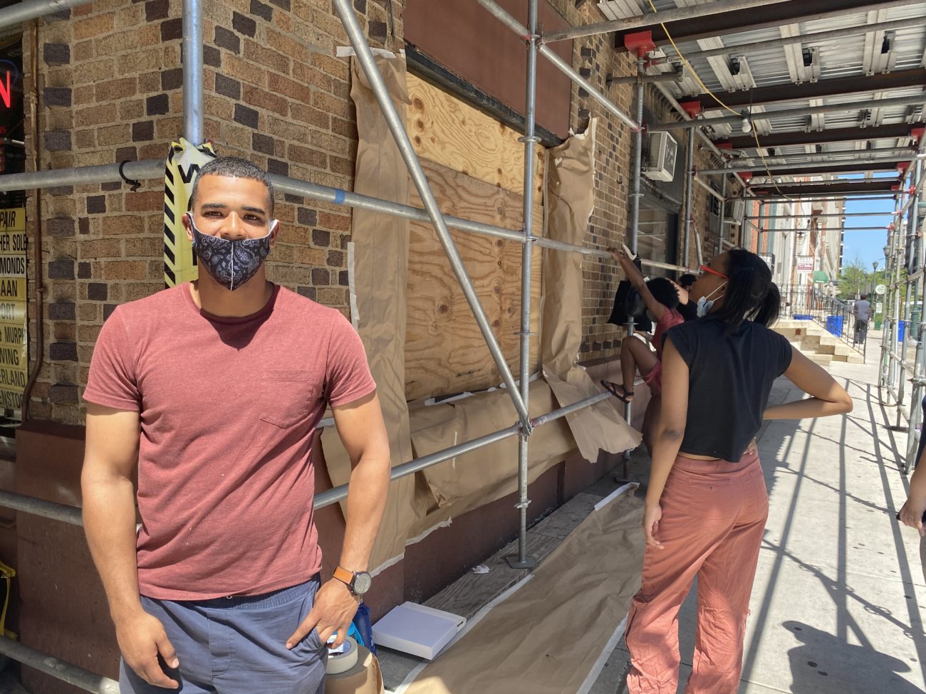 New Art Project ‘Walls for Justice’ Helps Boarded-Up Stores Spread ...